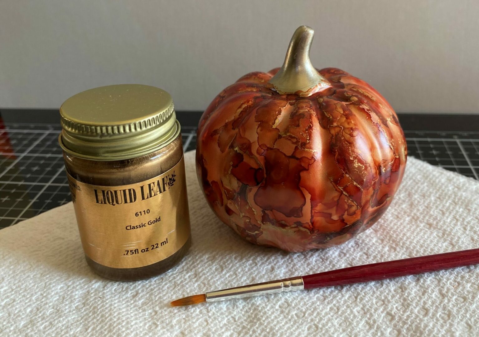 Gilded Alcohol Ink Pumpkins - Grove Crafted